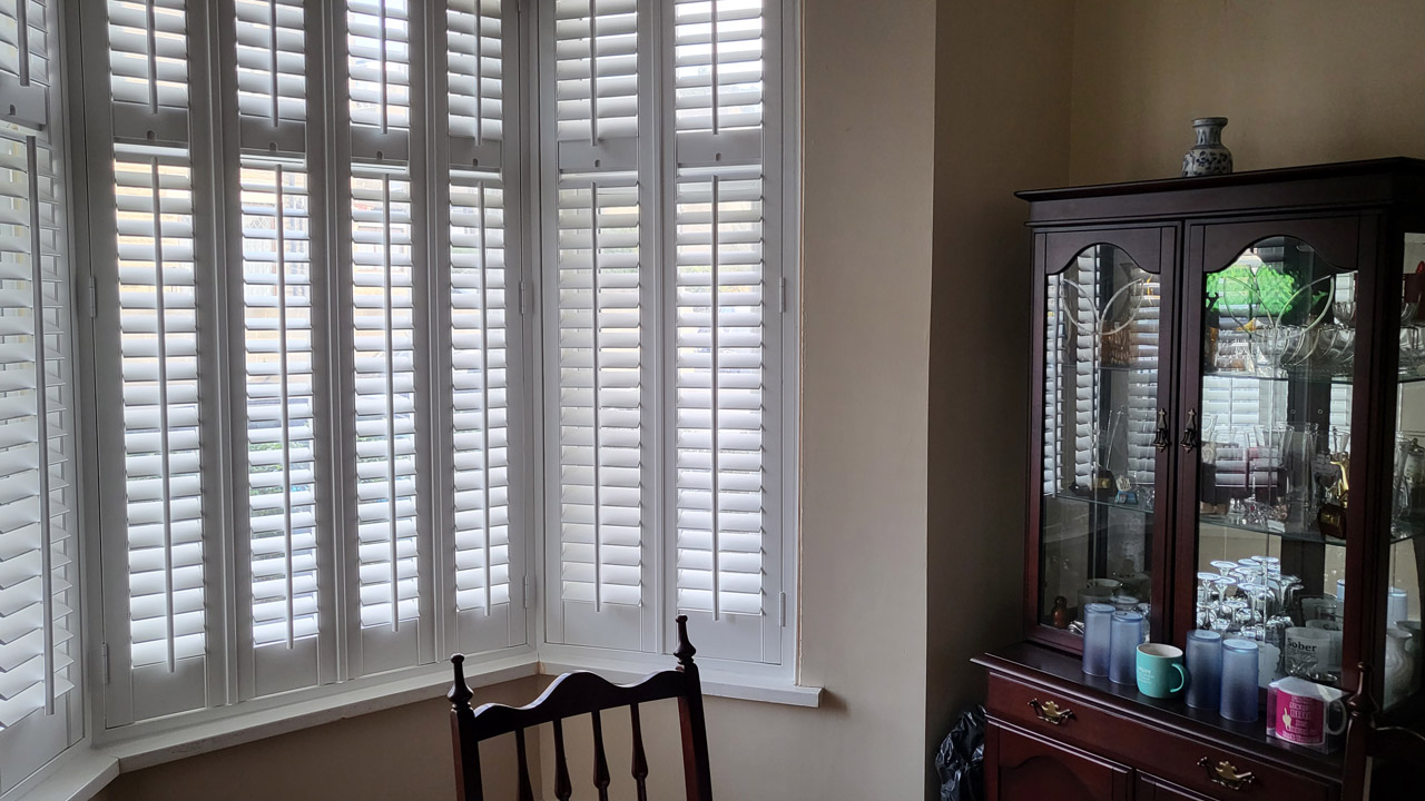 Plantation Shutters – Abacus Blinds and Curtains